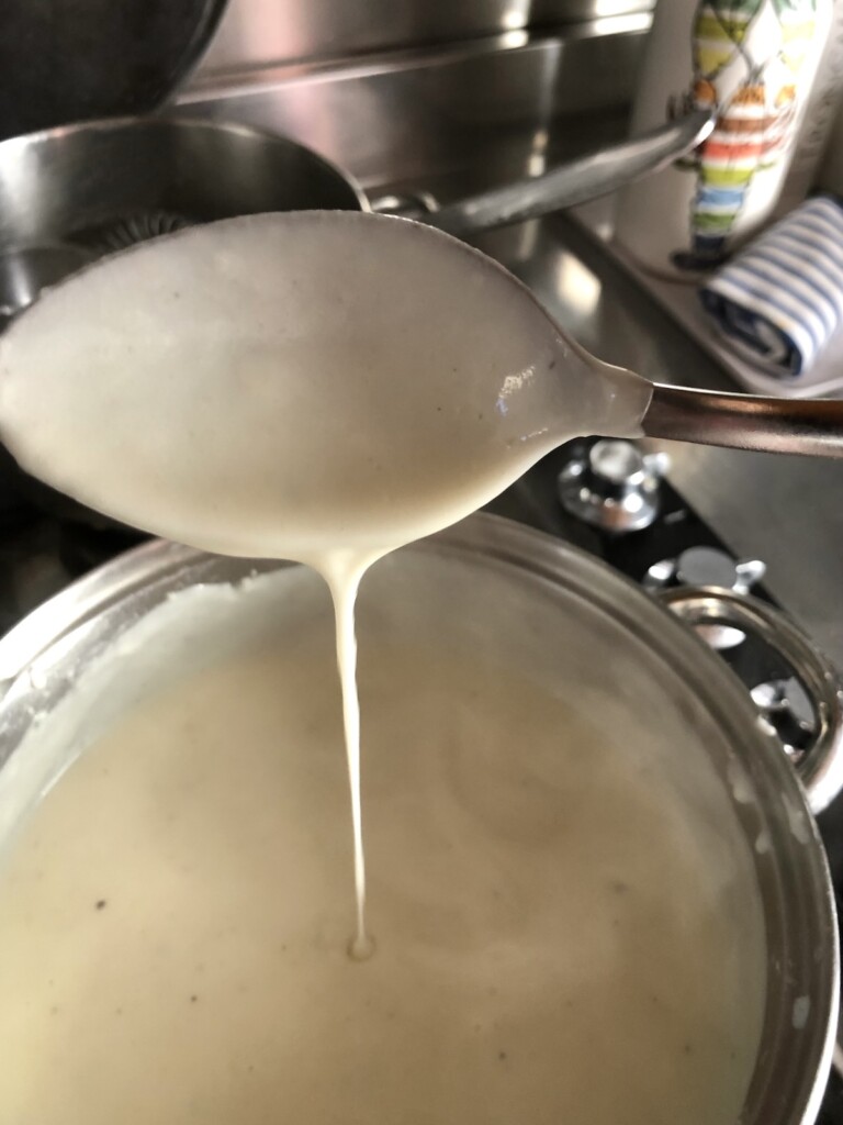 15-Minute Silky Béchamel Sauce (Easy White Sauce Recipe +Video ...