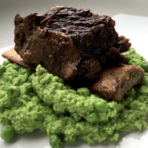 Easy Creamy Mushy Peas Recipe - Biting at the Bits