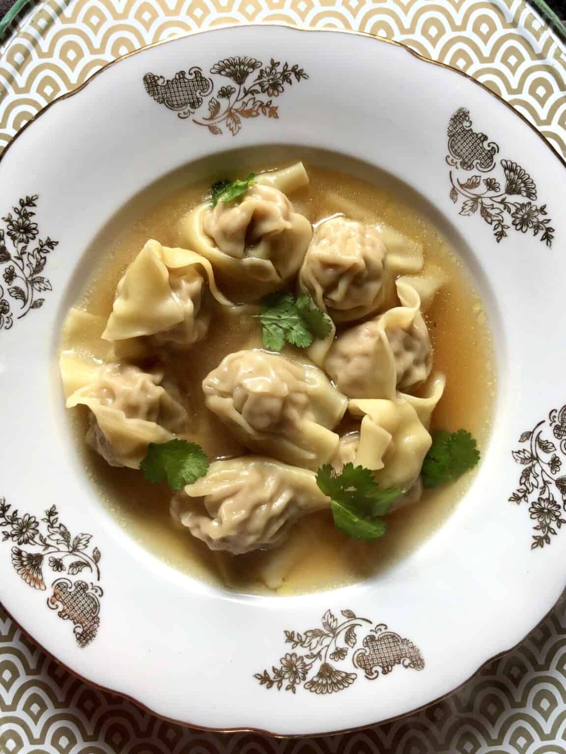 Authentic Sichuan Wonton Soup (Long Chāo Shǒu 龙抄手) - Biting at the Bits