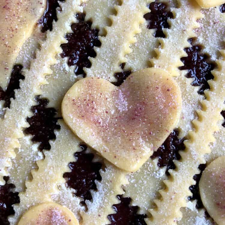 Easy Classic Italian Crostata di Marmellata (Italian Jam Tart) - Biting ...