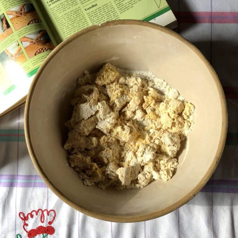 Homemade 00 Flour & Semolina Pasta Dough (Semola Rimacinata) - Biting ...