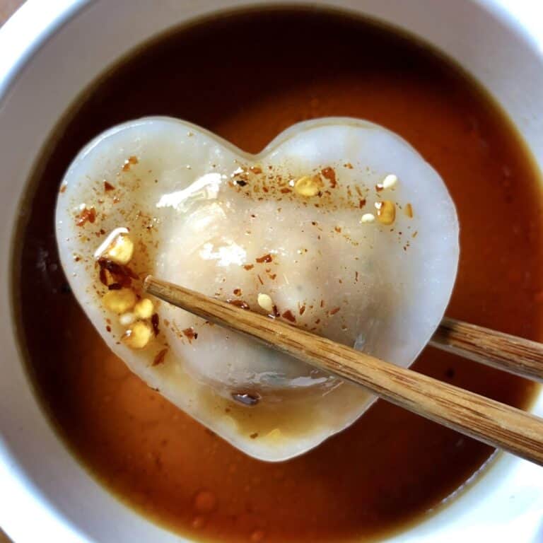 Har Gow Shrimp Dumplings 虾饺 (The Ultimate Guide with Video) - Biting at ...
