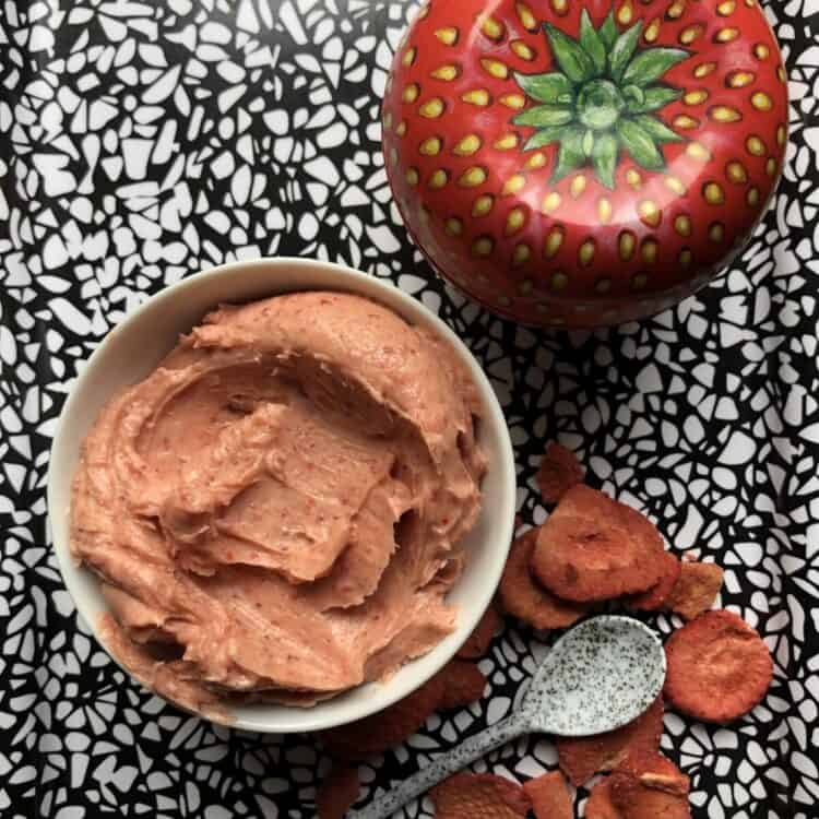 Best Strawberry Butter (w/Strawberry Honey Butter Option + Video ...